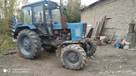 Mtz 82.1 sotiladi
