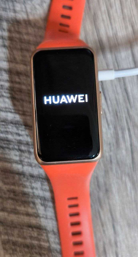 Фитнес - брслет Huawei Band 6