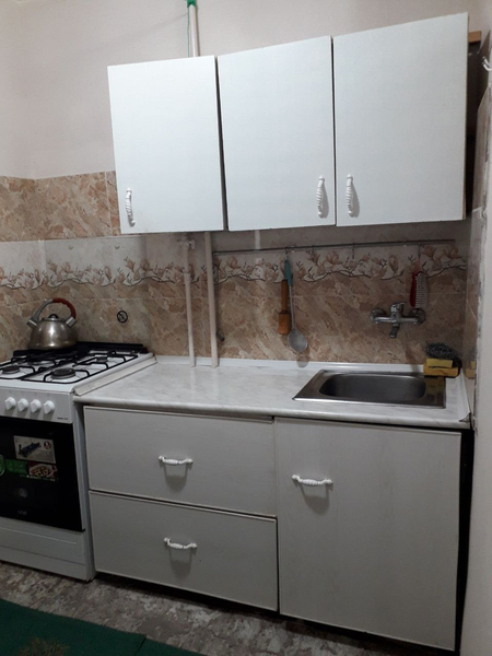 Продам чиланзар 24. Одна комнатная. Балкон 1*6