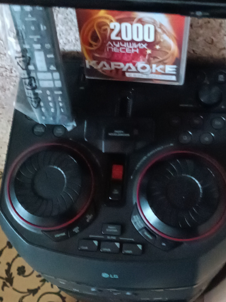 LG  XBOOM HI-FI system