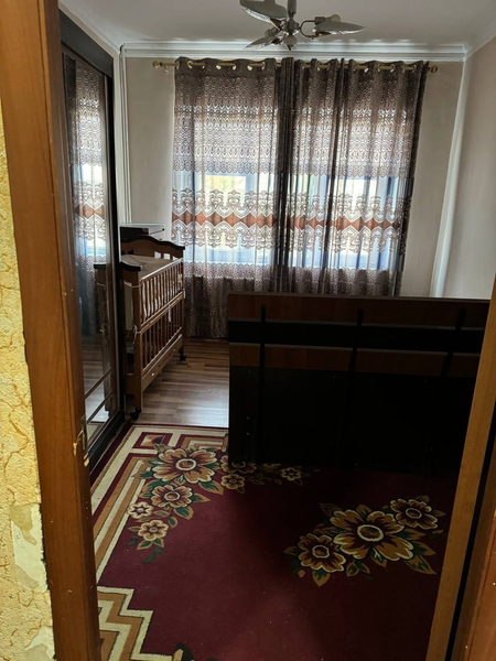 Аренда коракамиш 2.хонали оилага берилади расмдаги уй