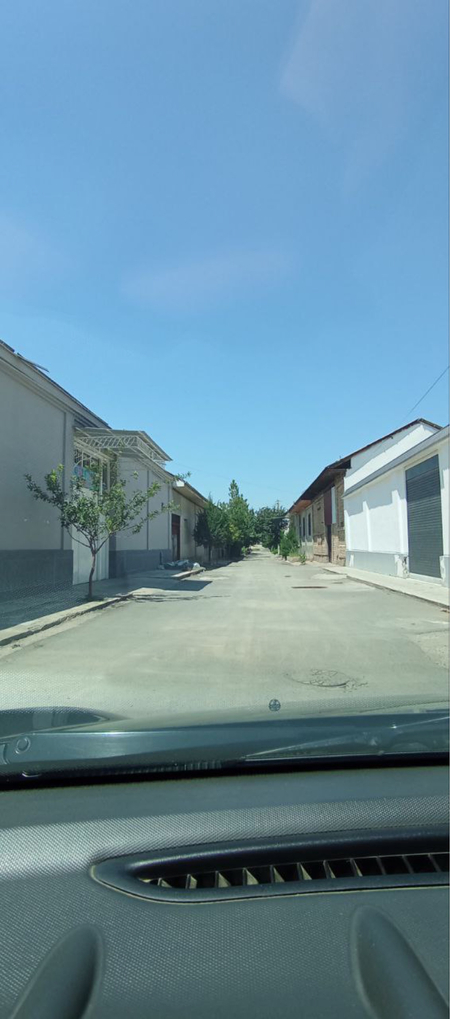 курулиши тугалланмаган ховли уй