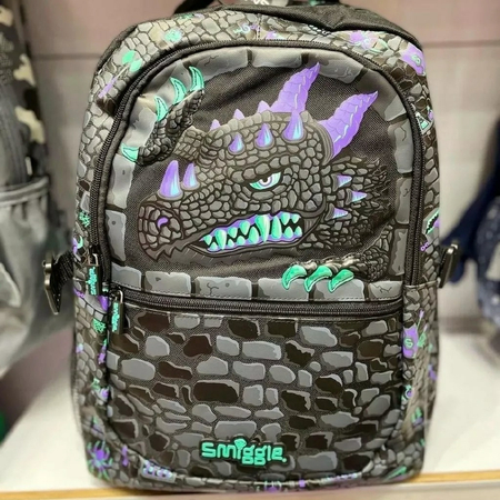 Рюкзаки и школьные принадлежности бренда Smiggle