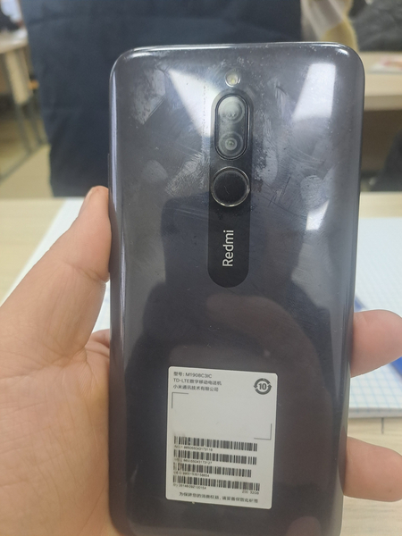 Redmi 8a holati yahshi srochna sotiladi 650ming so\\\'m kelishiladi