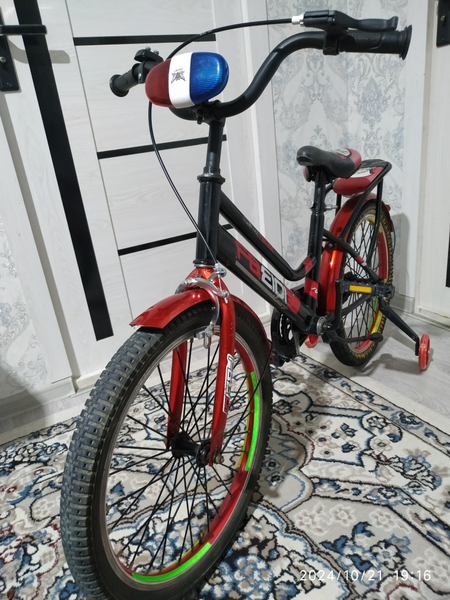 3/6 yoshga zo‘r velosiped sotiladi