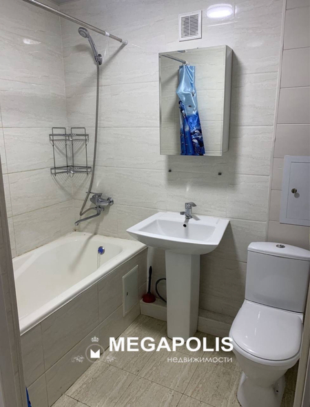 2в3 Комнатная с балконом 2/4 Кирпич Хамза метро Чиланзар 1