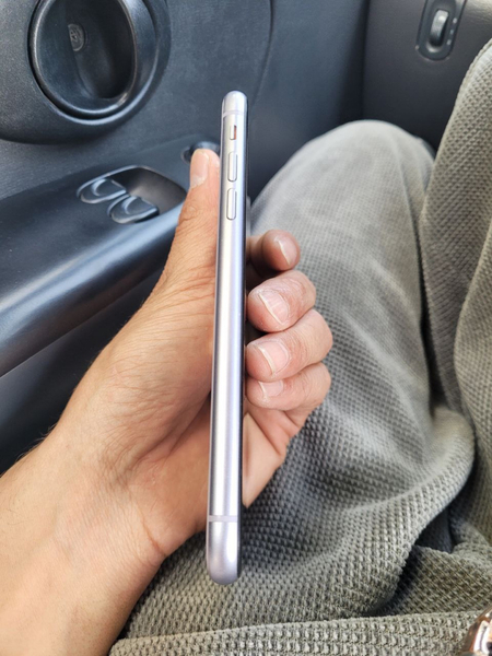 Iphone 11 sotiladi obmen bor xiaomi 12 T ga