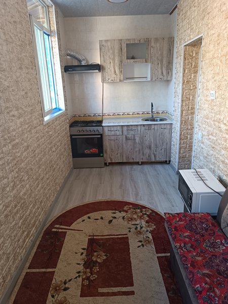Продается кв 2комнатная 2-6 балькон свежий ремонт керпичний