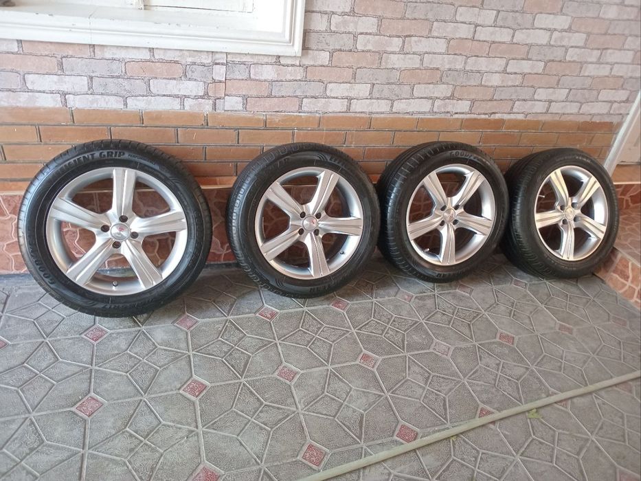 R17 deska balon sotiladi.