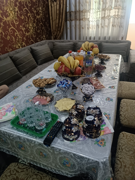 Продаю срочна 4хкомнат квартиру 1этаж 4х этажный дом