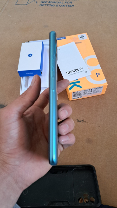 Tecno Spark 8 srochna sotiladi