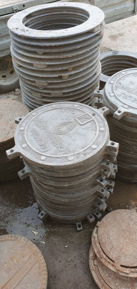 Чугунные канализационные люки