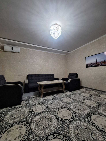 Продаётся 2-х комнатная квартира, ор-р Паркентский рынок!