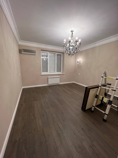 Продается Gabus в центре 3/1/7. 148 кв. Алайский рынок, ц2