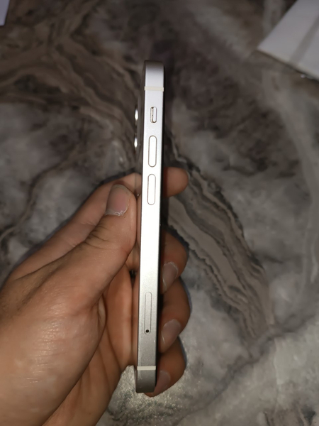 Продам Iphone 12 mini, 64 гб. Идеальное состояние.