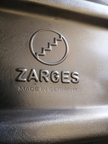 Ящик  ZARGES mabe in Germaniya