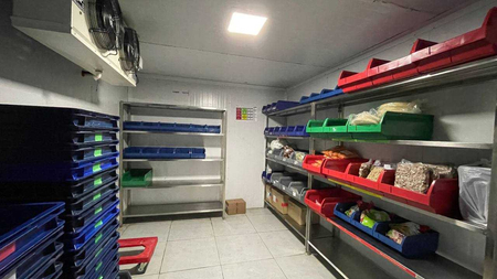 Продаётся готовое здание 440м2 с арендаторами вдоль главной дороги RR
