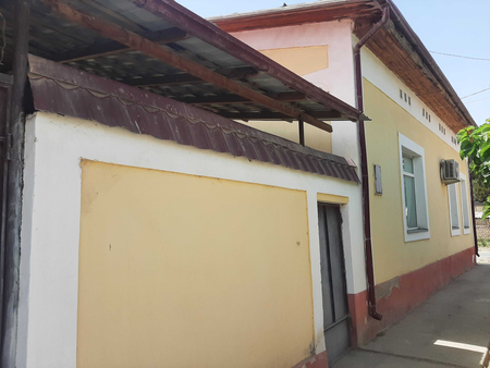 Hovli uy ijaraga beriladi