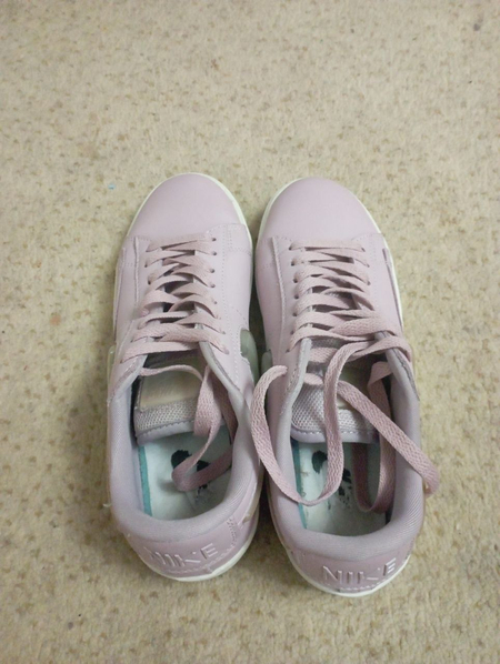 Krossovki Nike 36 razmer