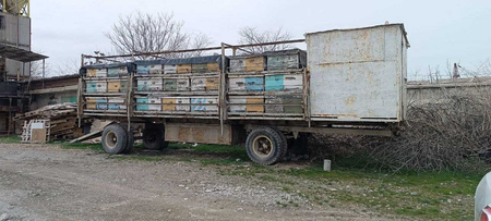 Продаётся  пчелоприцеп
