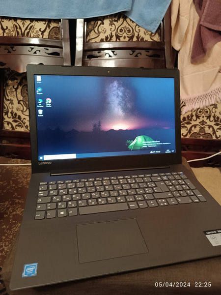 Lenova ideapad 330-15IGM