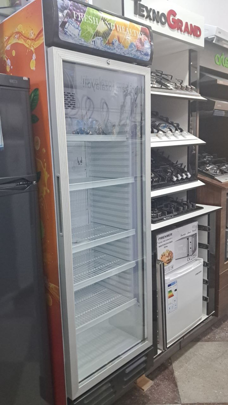 Rio vitrina Xolodilnik 390 l
