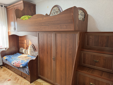 Продается детская двух ярусная кровать