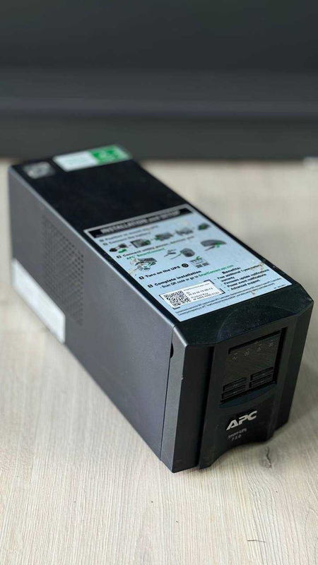 UPS apc smart ups 750 для Компьютеров
