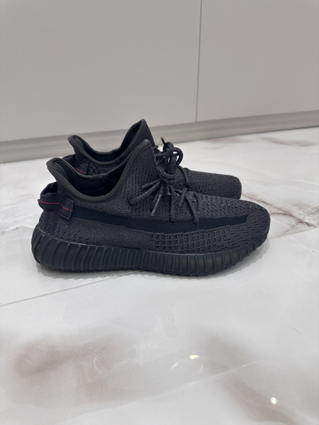 Yeezy 350 Adidas, 42.5-43 размер новые. Качество 1:1