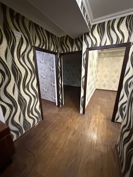 Продаётся 70м² Ц-5 3/1/4 ор-р Лакосте