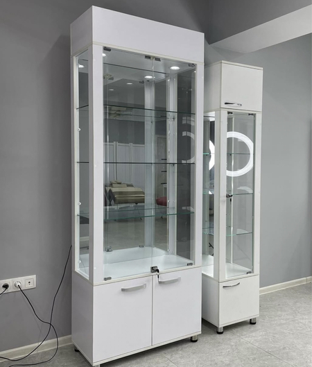 Manikyur stol маникюр стол 300.000