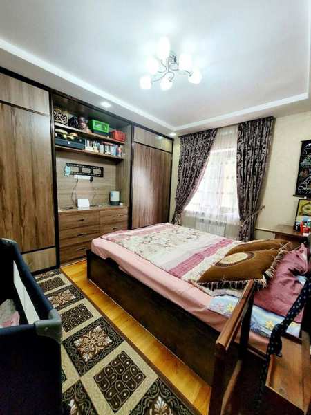 Квартира продается 77 серия 3/3/4 Дархан