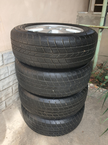 Продам Шины зимний вариант с Дисками Оригинал для Вашей Жентры.