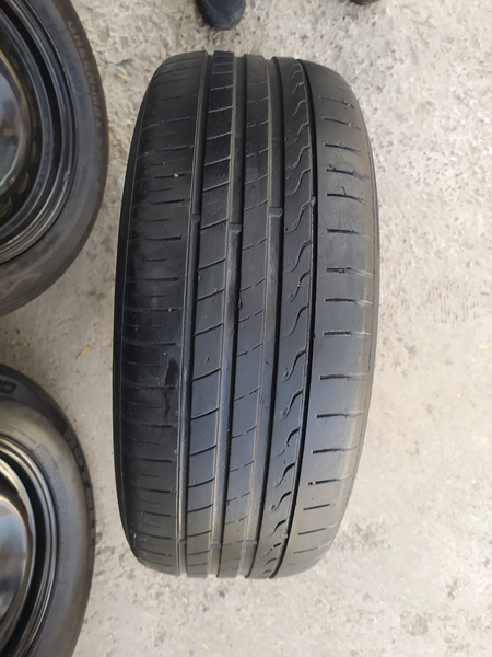 Bridgestone 215/55/R17