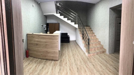 Продается Свое здание ,4,5 сот , Юнусабад ,51 школа
