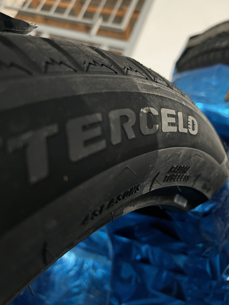 275/40R20 Tercelo brend