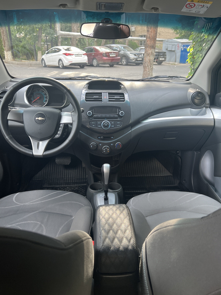 Продаю Spark 1.25л ,автомат