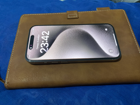 Iphone 15 pro b/u