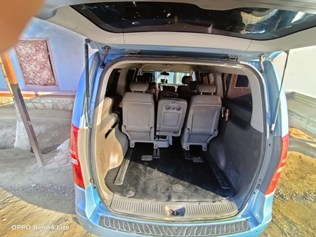 Hyundai garnd starex