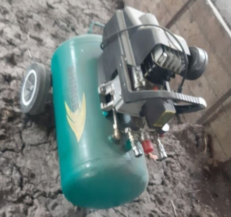 Kompirestor sotiladi