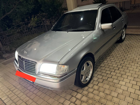 Mercedes W202 sotiladi