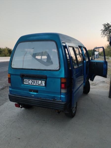 Damas moshinasi sotiladi