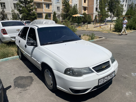 Nexia 2 1.5 glx сотилади