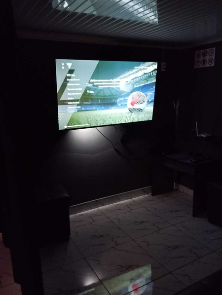 Play station игровой клуб сотилади