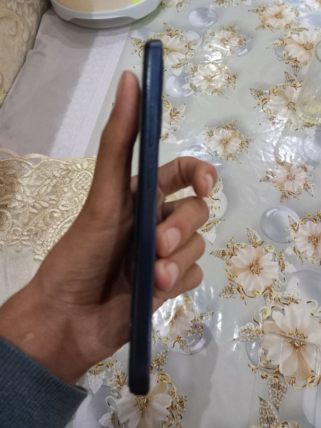 Infinix Smart 7 .Holati ideal.Chexol so\\\'vg\\\'a.