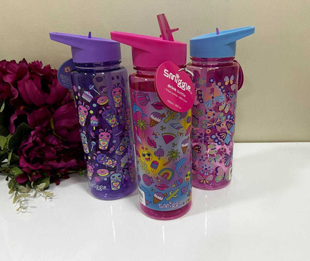 Поильник для воды и соков GiGGlE от Smiggle.