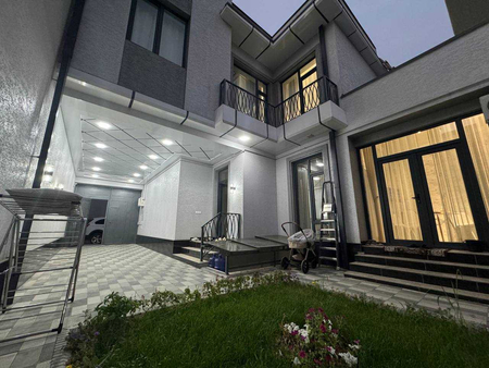 Продам ЕвроДом Центр Луначарского 1,3 сотки