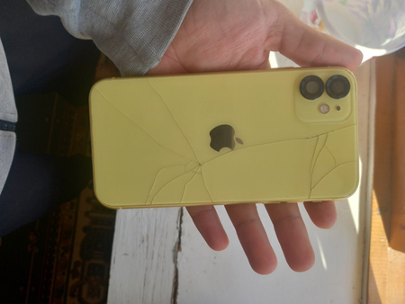 Iphone 11 64talik gold