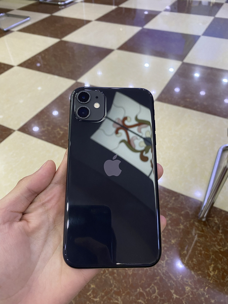 Srochna!!! Iphone 11 yomkist 82% holati idyal umuma aybi yoq