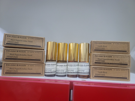 Zielinski Black pepper, amber neroli. Zielinski Vanilla blend 10ml